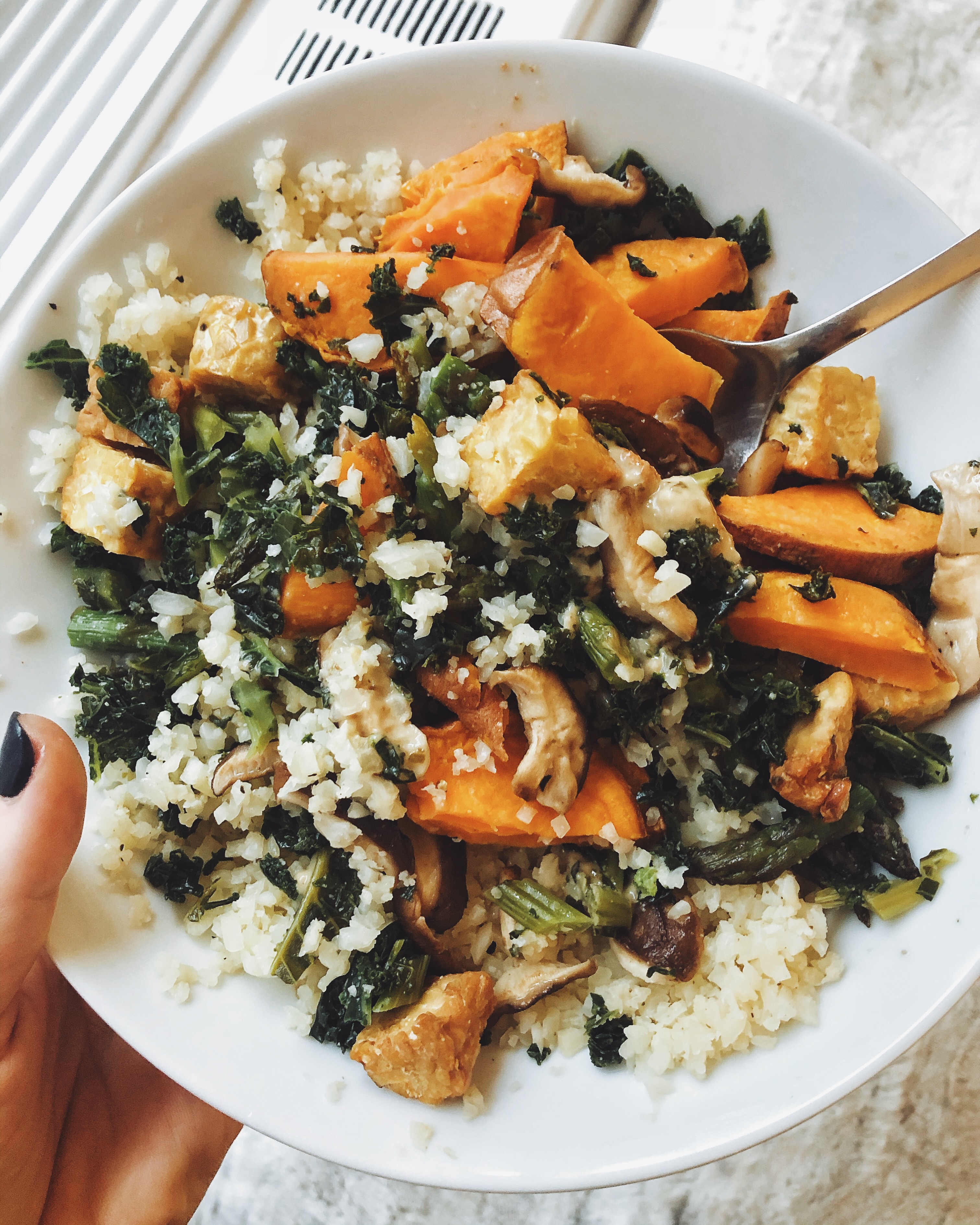 simple daily healthy habits - easy wellness tips and tricks